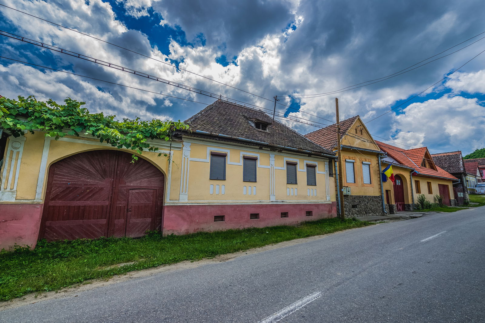 Paște în Mărginimea Sibiului, tradiții însuflețite cu belșug și voie bună