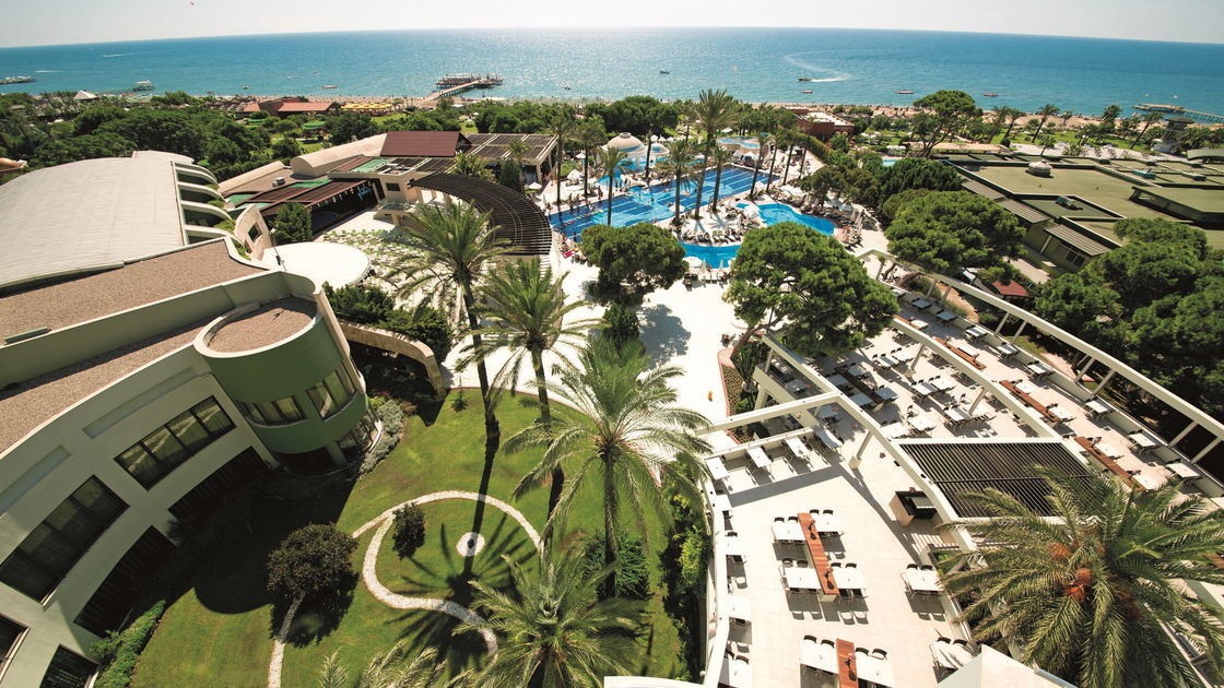 Oferte vacanta & sejur Limak Atlantis Deluxe Hotel & Resort Belek, Antalya, Turcia iarna 2025