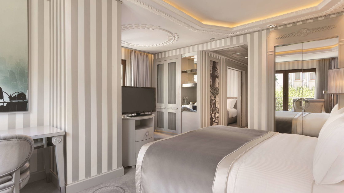 Oferte vacanta & sejur Wyndham Grand Istanbul Kalamis Marina Hotel ...