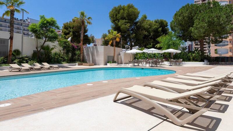 Oferte cazare Halley Hotel & Apartments, Affiliated By Meliá Valencia ...